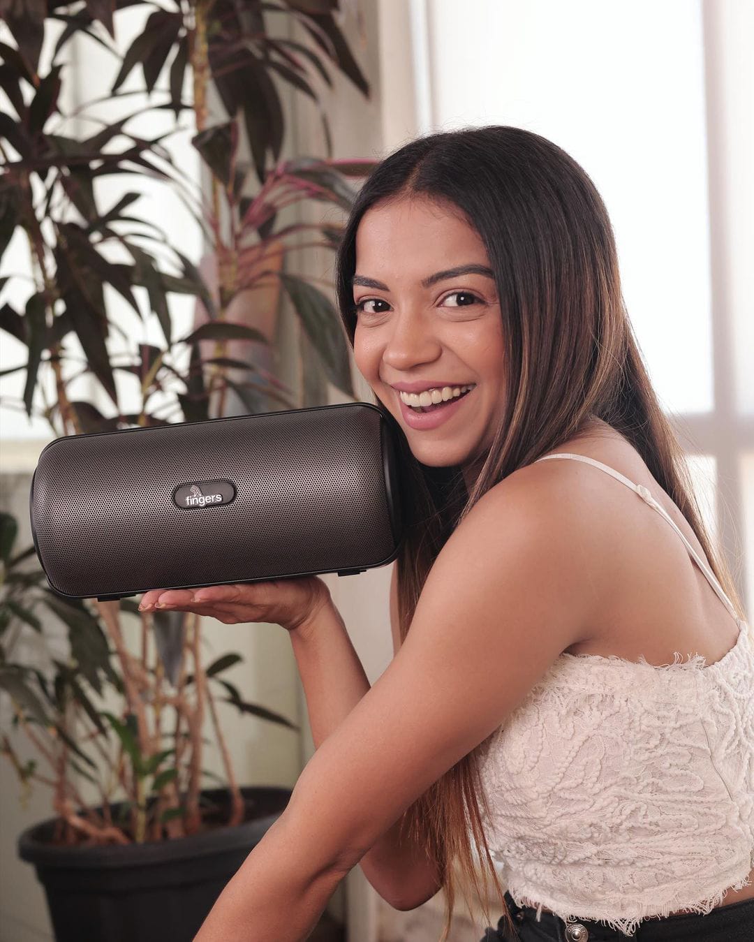 FINGERS SoundShuttle Bluetooth® Portable Speaker - 15-hour playtime